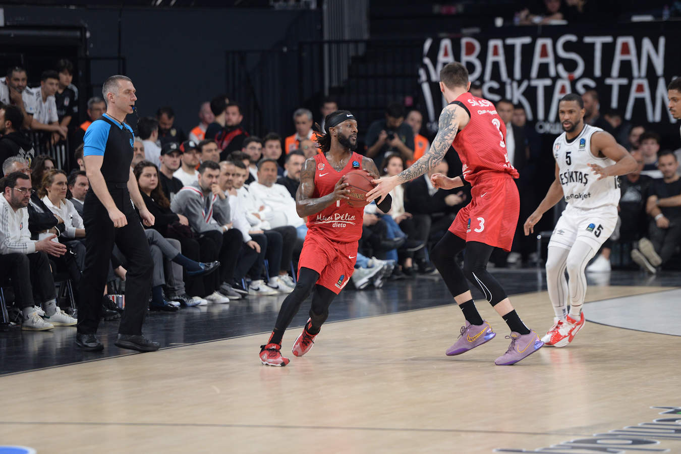 BasketStories - Ομάδα που δεν κερδίζει, δεν αλλάζει